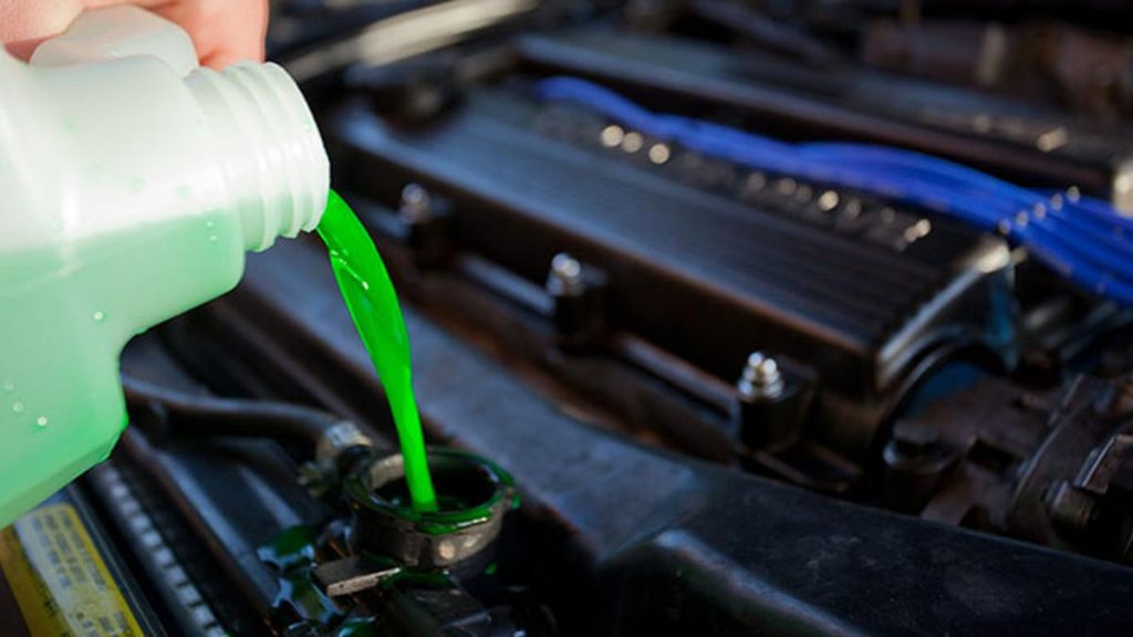 Biar Mesin Awet, Ini Jenis Coolant Mobil yang Wajib Kamu Tahu